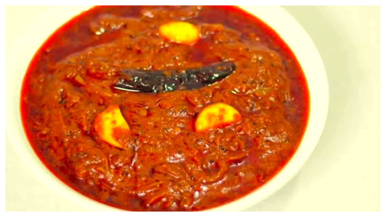 Ulli Uragaya: ఉల్లిపాయతో ఇలా ఊరగాయ పెడితే.. చాలా రుచిగా ఉంటుంది.. | How ...