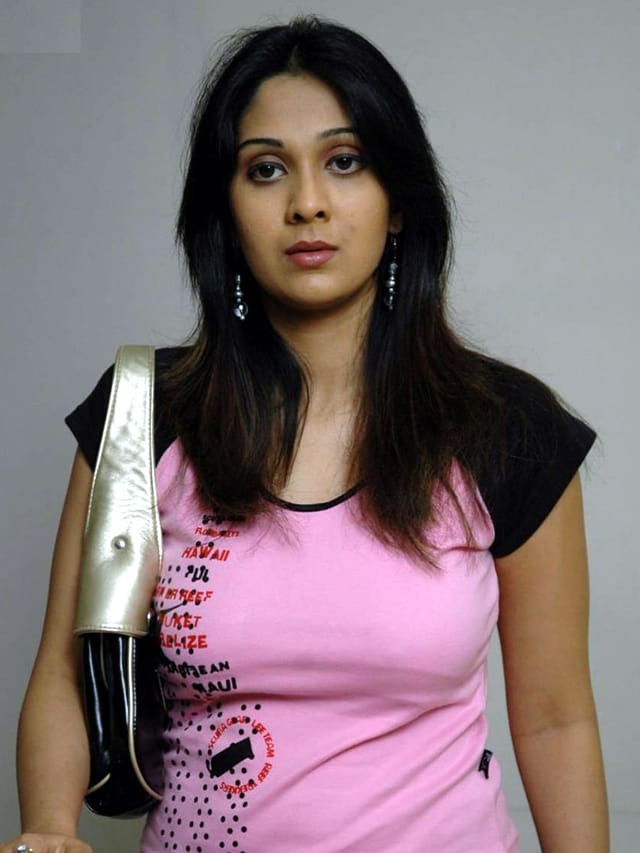 సింహాద్రి హీరోయిన్ అంకిత గుర్తు ఉందా.? ఈమె అందానికి అప్పట్లోనే.. – TV9 ...