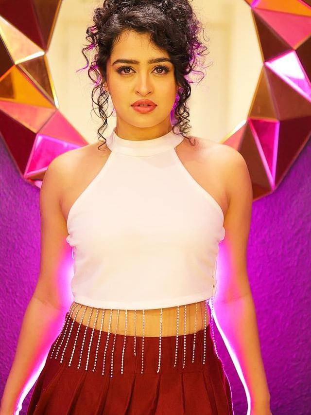 ఆర్జీవీ అప్సరస ఏమైపోయిందో.. అమ్మడి హడావిడి లేదేంటబ్బా..! – TV9 Telugu