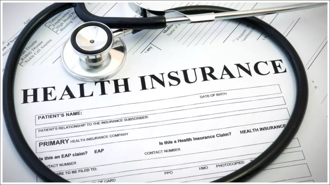 Health Insurance: ఆరోగ్య బీమా ప్రీమియంలు పెరగబోతున్నాయి.. మీ జేబుపై ఎంత ...