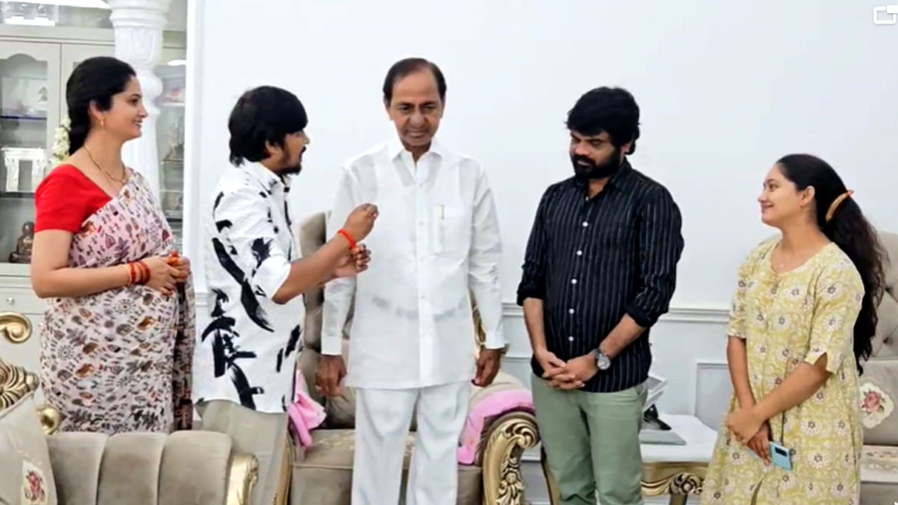 Rocking Rakesh: కేసీఆర్‌ను కలిసిన రాకింగ్ రాకేష్.. అసలు విషయం ఏంటంటే ...