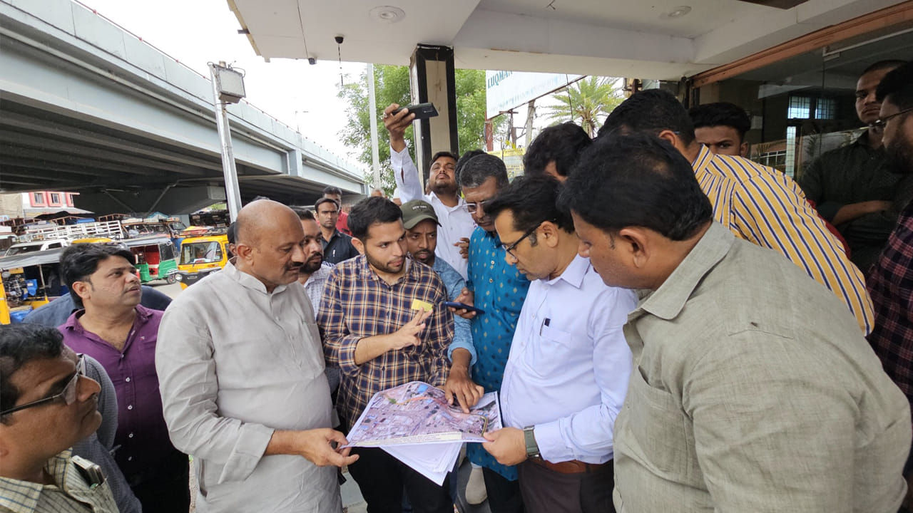 Hyderabad: రెచ్చిపోయిన బహదూర్‌పురా ఎమ్మెల్యే మహ్మద్ ముబీన్.. జీహెచ్ ...