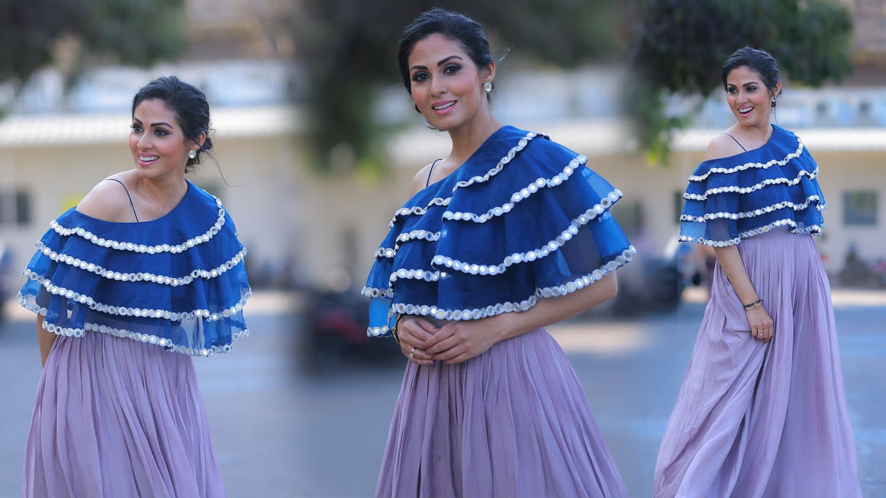 Sadaa: అందం ఈ కోమలికి కట్టు బానిస.. వయసు పెరిగిన వదిలి పోనంటుంది ...