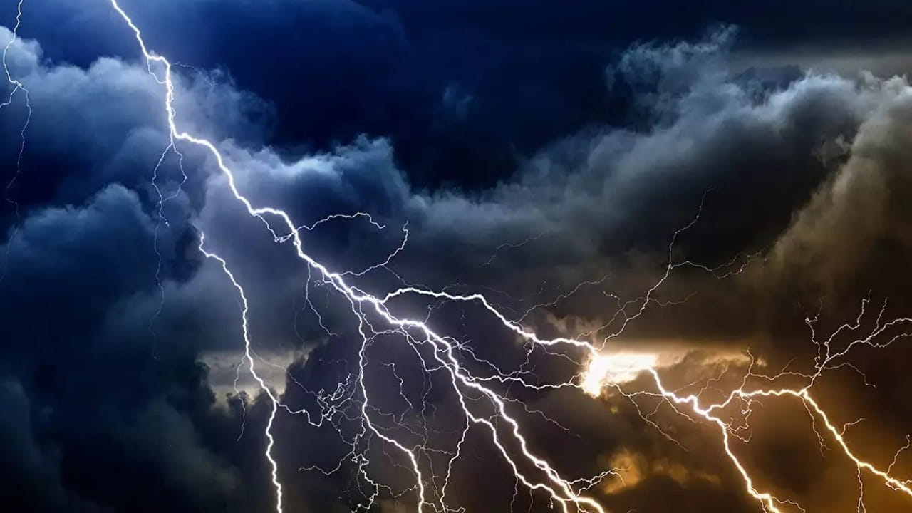 Thunderbolt: పిడుగులు అంటే ఏమిటి ? ఎలా ఏర్పడతాయి - Telugu News | What ...