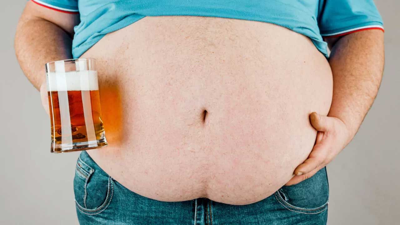 Beer Belly బీర్ తాగితే పొట్ట పెరుగుతుందా మద్యం మానేయకుండానే