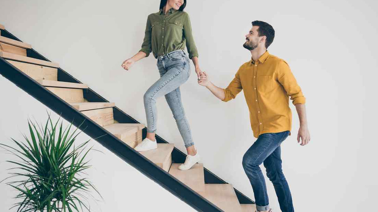 Vastu Tips: మెట్ల విషయంలో ఈ తప్పులు అస్సలు చేయకండి.. ఆర్థికంగా నష్టం ...