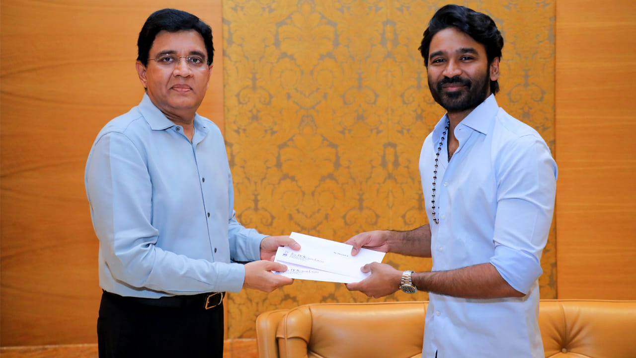 Raayan: రాయన్ బ్లాక్ బస్టర్.. ధనుష్‌కి డబుల్ సర్‌ప్రైజ్ ఇచ్చిన నిర్మాత ...
