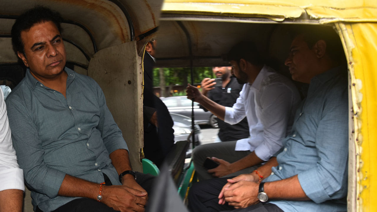 KTR: చెల్లి కోసం.. ఆటో ఎక్కిన అన్న కేటీఆర్.. వీడియో - Telugu News ...