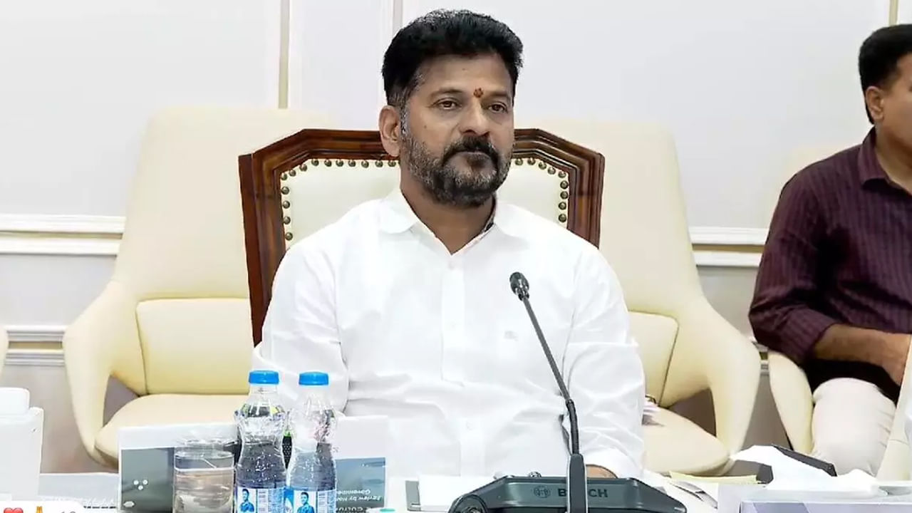 CM Revanth Reddy: హైదరాబాద్ టూ ముంబై వయా ఢిల్లీ.. అసలు ప్లాన్ అదేనా ...