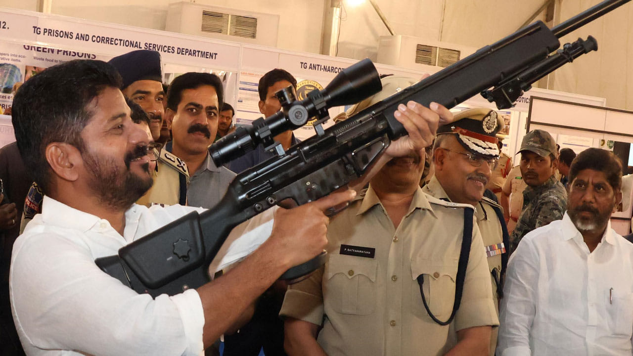 Sniper Rifle: రైఫిల్ గురిపెట్టిన సీఎం రేవంత్.. టార్గెట్ అస్సలు మిస్ ...