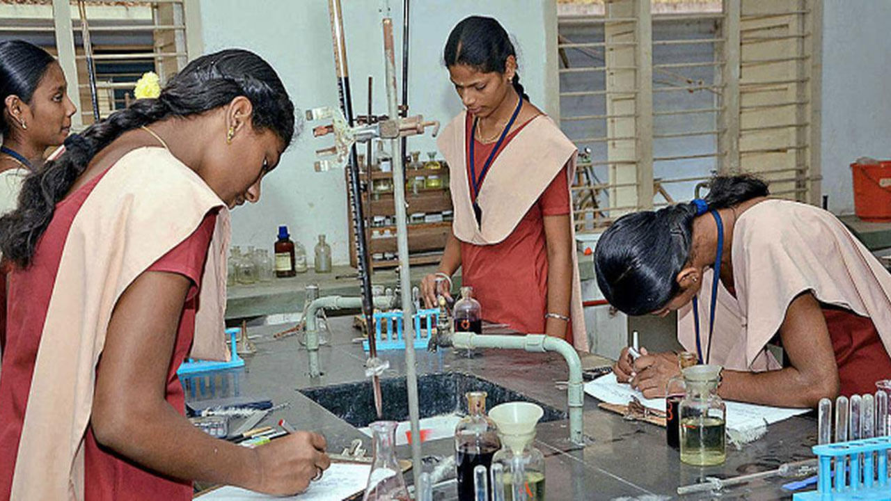 TG Inter Practical Exams 2025: ఇవాళ్టి నుంచి ఇంటర్‌ ప్రాక్టికల్‌ పరీక్షలు.. మొత్తం 4 దశల్లో ...