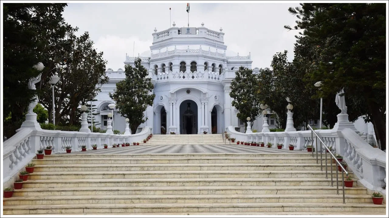 Old Palace: 100 ఏళ్ల పురాతన రాజభవనం హోటల్‌గా.. టాటాతో కీలక ఒప్పందం ...