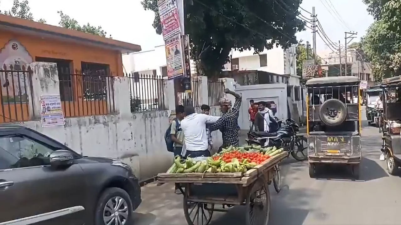 Viral Video: బలంగా ఉన్నానని బక్కోని మీదికి పోతే ఇట్లనే ఉంటది ...