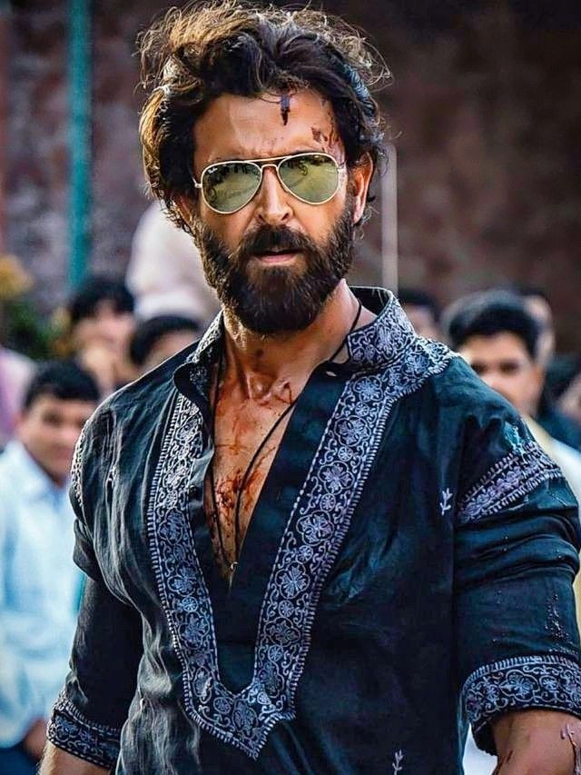 లెక్కలు వేసుకొంటున్న హృతిక్‌ ఫ్యాన్స్.. వార్‌2పైన.? క్రిష్‌ 4 కోసమా ...