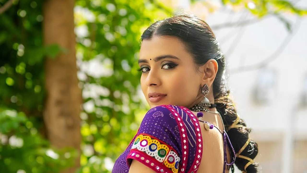 హెబ్బా.. బంజారా డ్రెస్‌లో అదిరింది అబ్బా! - Telugu News | Hebba Patel looks stunning in Banjara ...