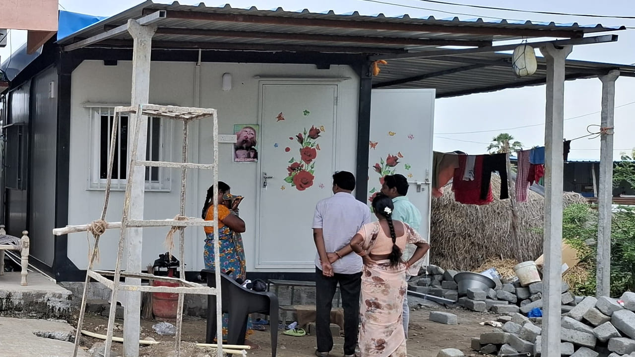Khammam District: కొనిజర్లలో కంటైనర్ ఇల్లు - చాలా తక్కువ ఖర్చు - ఫోటోస్ ...