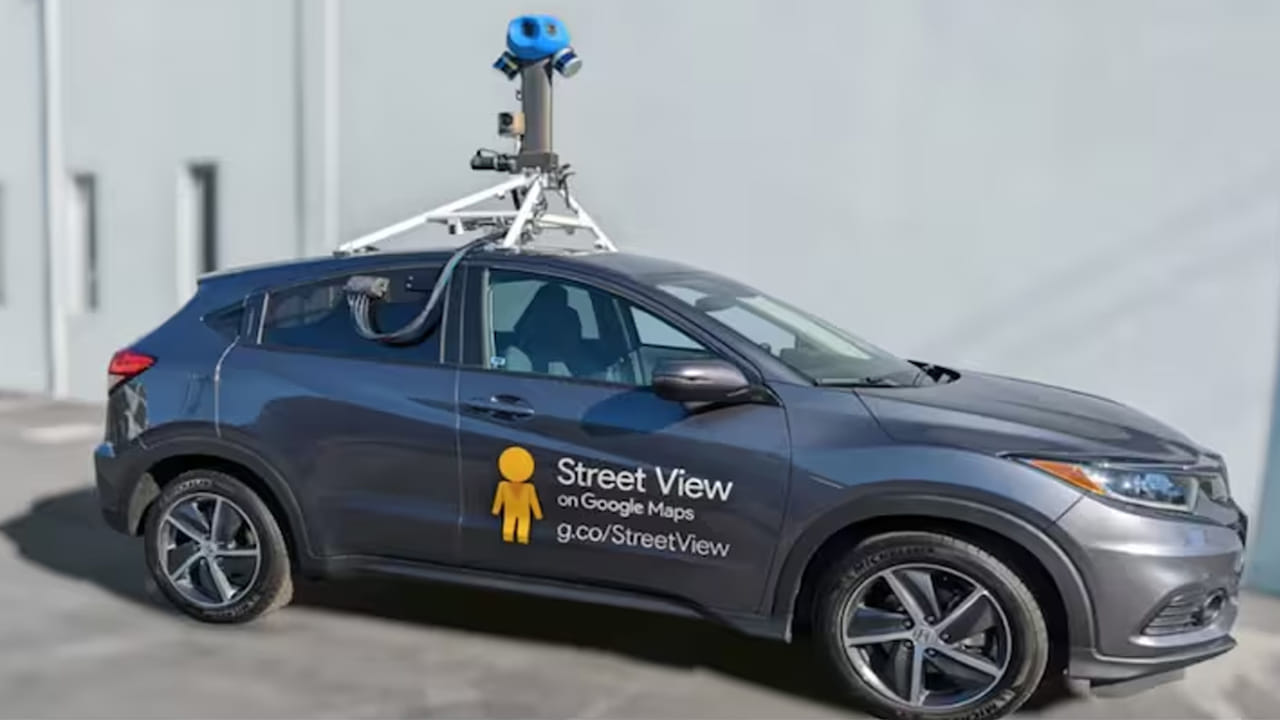 బట్టలు లేకుండా ఫొటో తీసి.. రూ.11 లక్షలు ఇచ్చిన గూగుల్‌! అసలు ముచ్చట ...